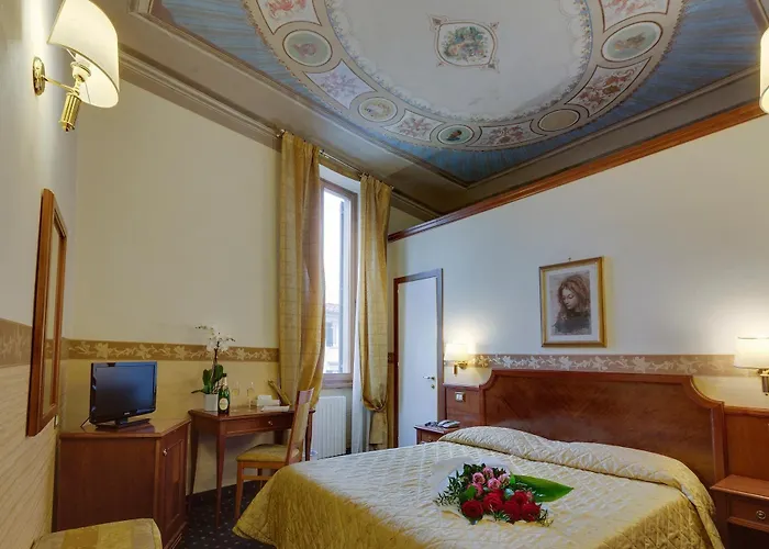 Amrise Express @ Kitchener Hotel Singapore: 3 star Hotel with a Minimum ...